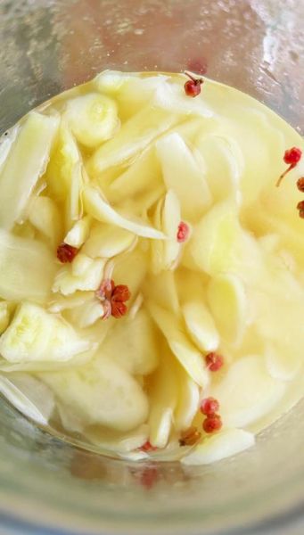 醋泡姜几天可以吃_醋泡姜的正确做法-第1张图片-山城妙识