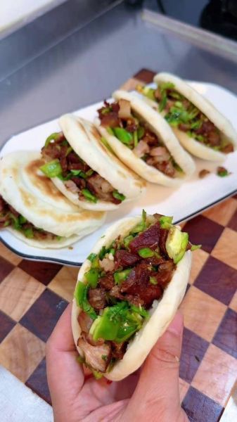 肉夹馍的饼怎么做酥脆_如何让白吉馍外酥里软-第3张图片-山城妙识