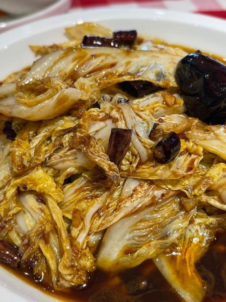 白菜镶金边是什么菜_怎么做才正宗-第1张图片-山城妙识