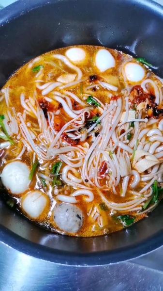 家常土豆粉怎么做好吃_土豆粉煮多久才筋道-第2张图片-山城妙识