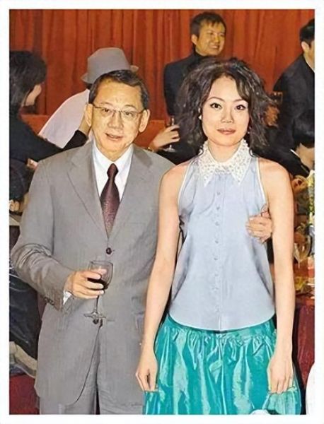 容祖儿真的夹春卷了吗_真相揭秘-第2张图片-山城妙识 容祖儿真的夹春卷了吗_真相揭秘-第2张图片-山城妙识