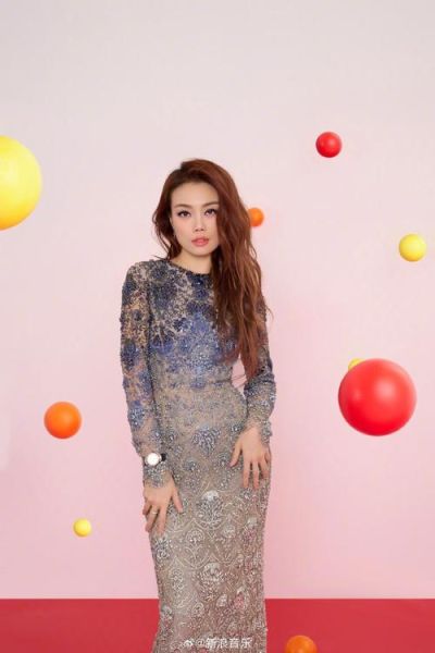 容祖儿真的夹春卷了吗_真相揭秘-第3张图片-山城妙识 容祖儿真的夹春卷了吗_真相揭秘-第3张图片-山城妙识