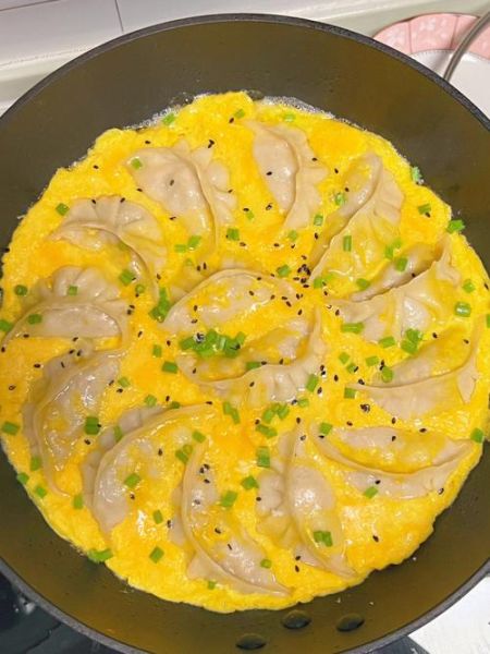 抱蛋煎饺怎么做_抱蛋煎饺底部不焦技巧-第3张图片-山城妙识