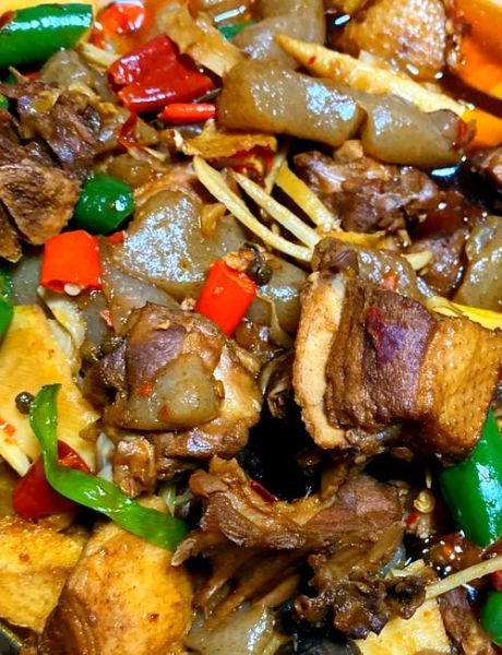 芋儿烧鸭的做法川味_芋儿烧鸭怎么做好吃-第1张图片-山城妙识 芋儿烧鸭的做法川味_芋儿烧鸭怎么做好吃-第1张图片-山城妙识