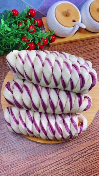 紫薯花卷怎么做_紫薯花卷做法大全-第1张图片-山城妙识