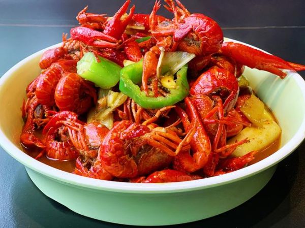 红烧龙虾怎么做才入味_家常红烧龙虾做法步骤-第2张图片-山城妙识 红烧龙虾怎么做才入味_家常红烧龙虾做法步骤-第2张图片-山城妙识