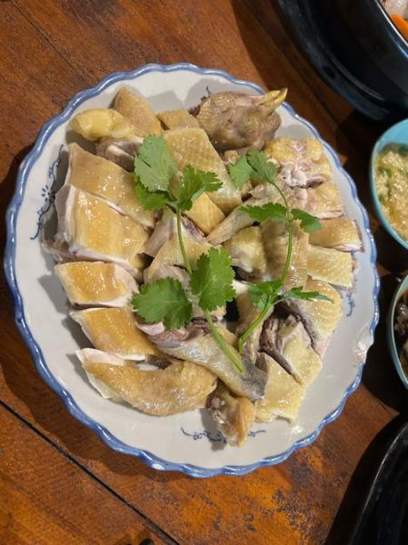 白斩鸡冷水下锅煮几分钟_冷水下锅白斩鸡多久能熟-第3张图片-山城妙识