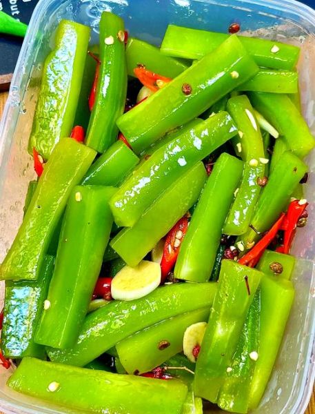 凉拌莴笋怎么做好吃_家常凉拌莴笋的做法窍门-第2张图片-山城妙识