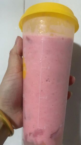 草莓冰沙怎么做_草莓冰沙配方比例-第1张图片-山城妙识