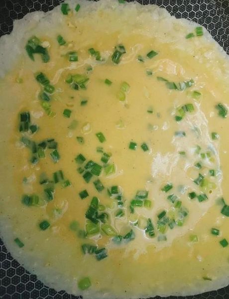 葱花鸡蛋饼怎么做才松软_葱花鸡蛋饼的家常做法窍门-第1张图片-山城妙识 葱花鸡蛋饼怎么做才松软_葱花鸡蛋饼的家常做法窍门-第1张图片-山城妙识