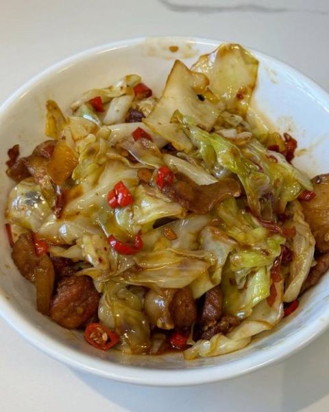 手撕包菜怎么炒不焦_手撕包菜不焦技巧-第1张图片-山城妙识