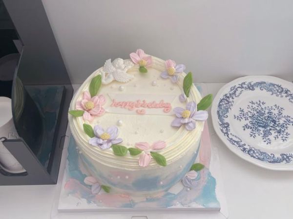 简约小清新蛋糕怎么做_简约小清新蛋糕图片欣赏-第1张图片-山城妙识