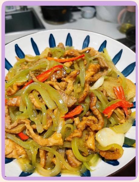 肉炒莴笋怎么做_莴笋炒肉要不要焯水-第2张图片-山城妙识