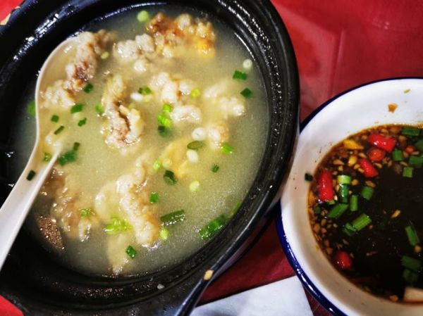 酥肉粉丝汤的家常做法_酥肉怎么炸才外酥里嫩-第3张图片-山城妙识