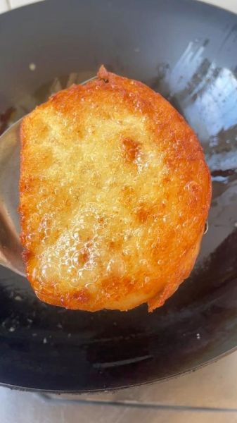 煎馒头片怎么不粘锅_煎馒头片用什么油最好-第2张图片-山城妙识