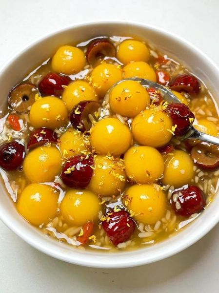 酒酿圆子孕妇可以吃吗_孕期吃酒酿圆子安全吗-第1张图片-山城妙识