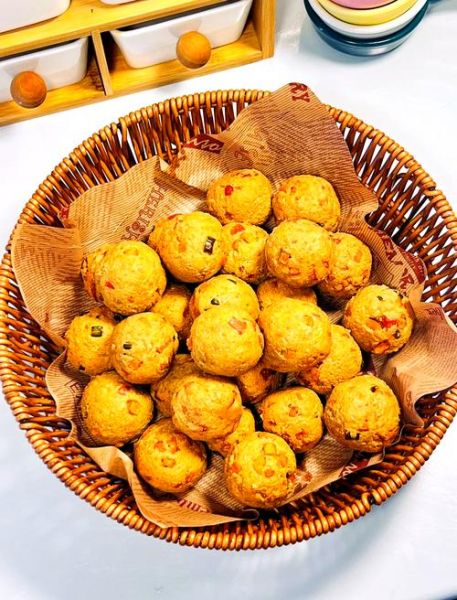 蔬菜豆腐丸子怎么炸_蔬菜豆腐丸子炸多久-第1张图片-山城妙识 蔬菜豆腐丸子怎么炸_蔬菜豆腐丸子炸多久-第1张图片-山城妙识