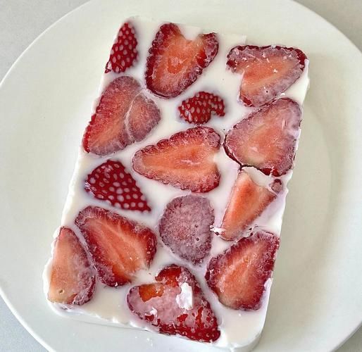 自制草莓果冻布丁怎么做_草莓布丁凝固失败原因-第1张图片-山城妙识