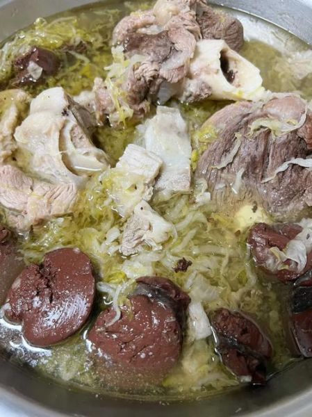 酸菜白肉血肠怎么做_东北酸菜白肉血肠正宗做法-第1张图片-山城妙识