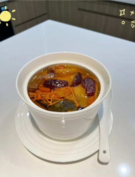 虫草花乌鸡汤的功效与做法_孕妇可以喝吗-第2张图片-山城妙识