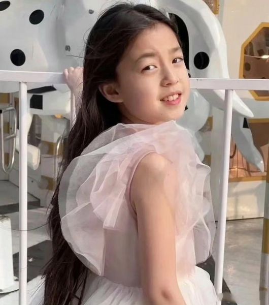 小泡芙长大后的样子_她现在长什么样-第2张图片-山城妙识