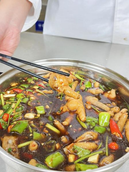 凉拌鸡爪子怎么做好吃_家常做法步骤详解-第1张图片-山城妙识 凉拌鸡爪子怎么做好吃_家常做法步骤详解-第1张图片-山城妙识