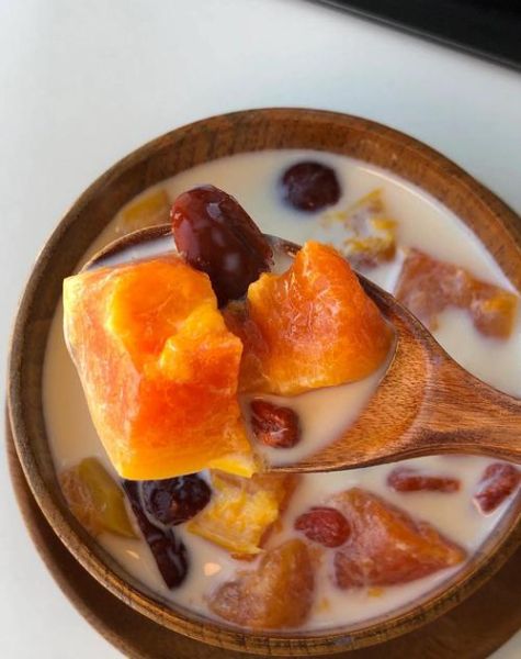 牛奶木瓜汤的做法_牛奶木瓜汤的功效与禁忌-第1张图片-山城妙识 牛奶木瓜汤的做法_牛奶木瓜汤的功效与禁忌-第1张图片-山城妙识