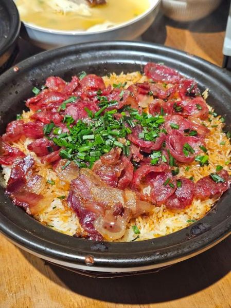 煲仔饭怎么做好吃_煲仔饭锅巴怎么做-第1张图片-山城妙识