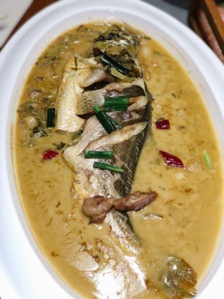 清炖小黄花鱼汤怎么做_小黄花鱼汤去腥技巧-第1张图片-山城妙识