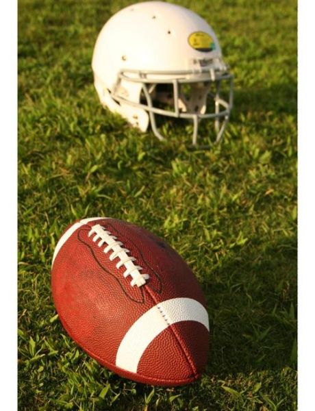 美式橄榄球规则详解_如何得分-第2张图片-山城妙识 美式橄榄球规则详解_如何得分-第2张图片-山城妙识