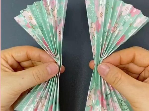 古风扇子怎么折_折纸古风扇子教程-第2张图片-山城妙识