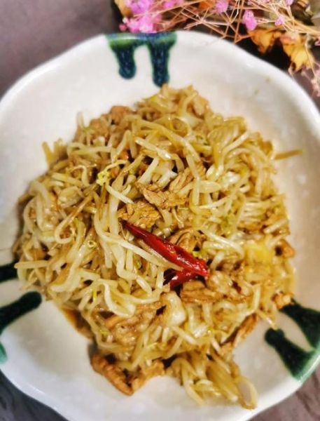 绿豆芽炒肉丝怎么炒才脆_绿豆芽炒肉丝用焯水吗-第2张图片-山城妙识 绿豆芽炒肉丝怎么炒才脆_绿豆芽炒肉丝用焯水吗-第2张图片-山城妙识