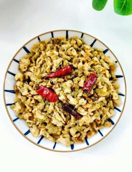 蒸洋槐花的热量是多少_减肥能吃吗-第2张图片-山城妙识 蒸洋槐花的热量是多少_减肥能吃吗-第2张图片-山城妙识