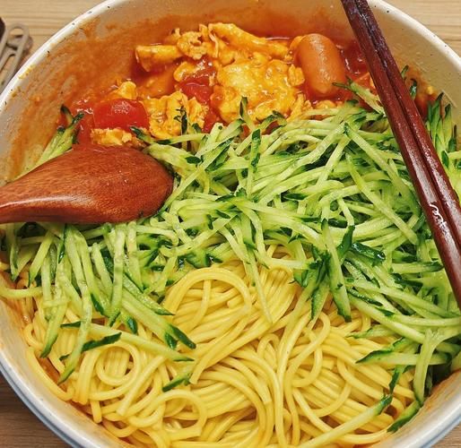 西红柿鸡蛋拌面怎么做_西红柿鸡蛋拌面热量高吗-第1张图片-山城妙识 西红柿鸡蛋拌面怎么做_西红柿鸡蛋拌面热量高吗-第1张图片-山城妙识