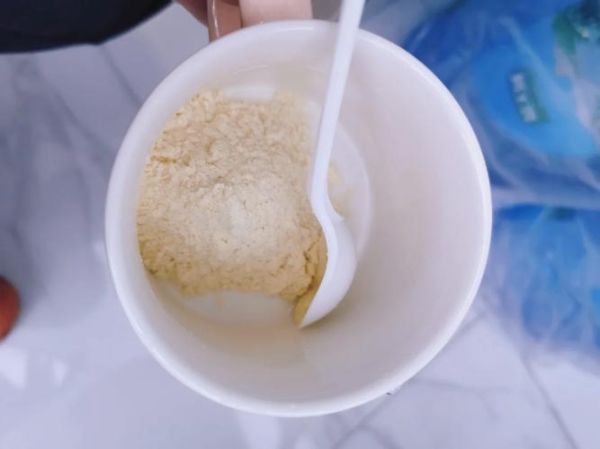豆奶粉怎么冲才没有疙瘩_为什么冲豆奶粉总有疙瘩-第3张图片-山城妙识