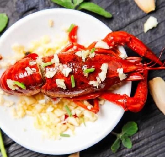 青龙虾清蒸要蒸多久_清蒸青龙虾怎么做好吃-第2张图片-山城妙识