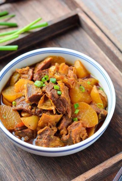 萝卜烧牛肉怎么做_萝卜烧牛肉正宗做法-第2张图片-山城妙识