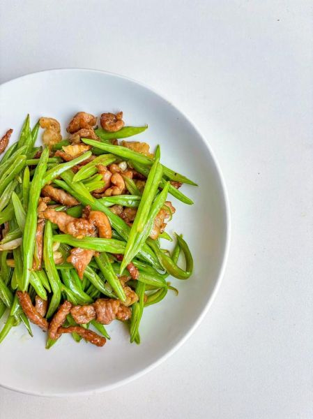 炒扁豆丝怎么炒好吃_扁豆丝要不要焯水-第3张图片-山城妙识