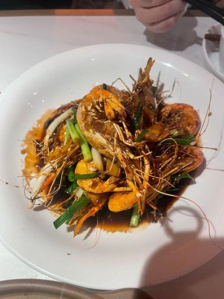 上海老饭店油爆虾怎么做_正宗油爆虾秘诀-第1张图片-山城妙识 上海老饭店油爆虾怎么做_正宗油爆虾秘诀-第1张图片-山城妙识