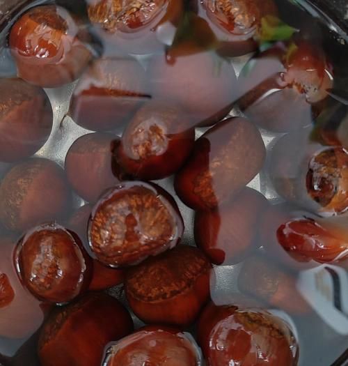 水煮板栗怎么做好吃_水煮板栗要不要提前泡水-第1张图片-山城妙识 水煮板栗怎么做好吃_水煮板栗要不要提前泡水-第1张图片-山城妙识