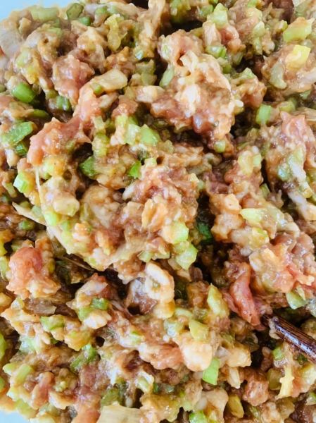 芹菜猪肉水饺馅怎么调_芹菜猪肉水饺馅的做法-第2张图片-山城妙识