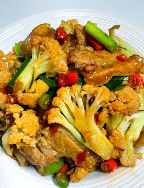 菜花怎么炒好吃_干锅菜花家常做法-第1张图片-山城妙识