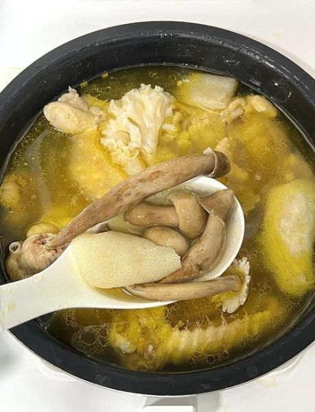 怎样煮鸡汤才好吃_鸡汤怎么炖不腥-第1张图片-山城妙识 怎样煮鸡汤才好吃_鸡汤怎么炖不腥-第1张图片-山城妙识