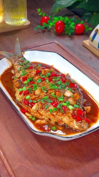 鲫鱼怎么做好吃_家常鲫鱼做法图片大全-第2张图片-山城妙识