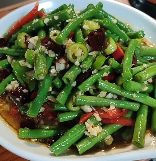 蒜泥拌豆角怎么做_蒜泥拌豆角热量高吗-第1张图片-山城妙识 蒜泥拌豆角怎么做_蒜泥拌豆角热量高吗-第1张图片-山城妙识