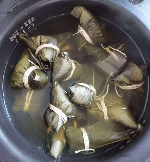 粽子煮完了用凉水泡吗_粽子煮好后要不要过冷水-第1张图片-山城妙识