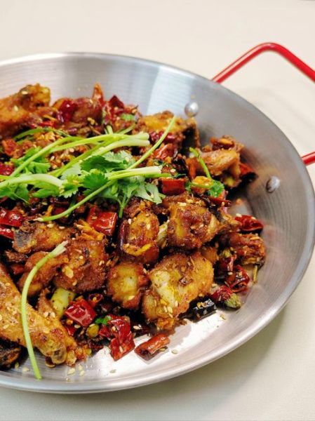 辣子鸡图片大全真实照片_辣子鸡怎么做才正宗-第3张图片-山城妙识