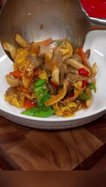 平菇怎么做好吃_平菇炒多久才熟-第1张图片-山城妙识