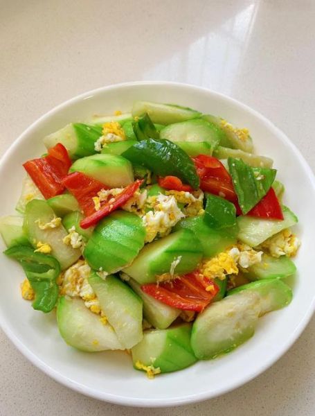 丝瓜和什么一起炒好吃_丝瓜炒蛋怎么做好吃-第1张图片-山城妙识