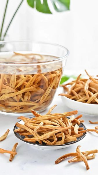 黄花菜怎么泡发不苦_黄花菜的做法大全图解窍门-第2张图片-山城妙识